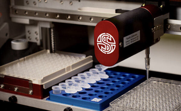 Pipetting robot | SQWERTY